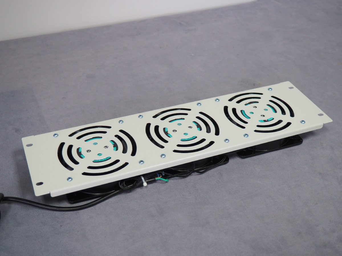 3U 3 Universal Fan Unit – Advanced Networking Products Co., Ltd.